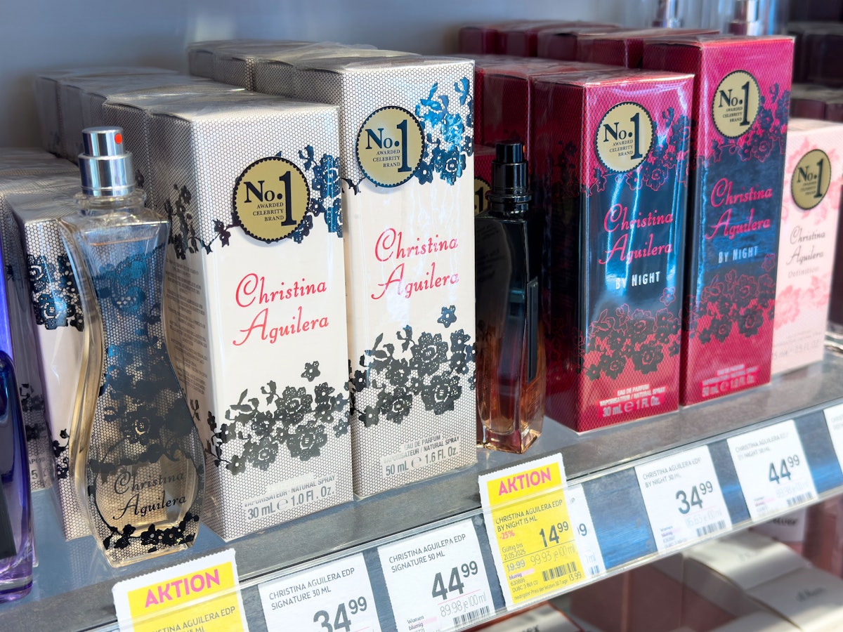 Revlon, Christina Aguilera Renew Fragrance License Agreement | Perfumer ...